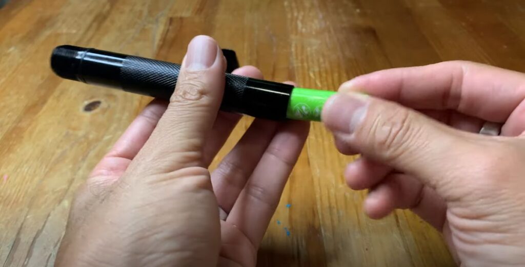 How to Repair a Mini Maglite - IronCabin
