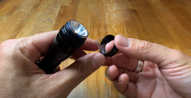 How to Repair a Mini Maglite - IronCabin